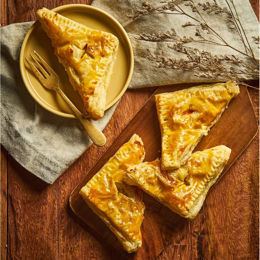 Jual Pastel Puff (minimum order 2pcs) | Shopee Indonesia