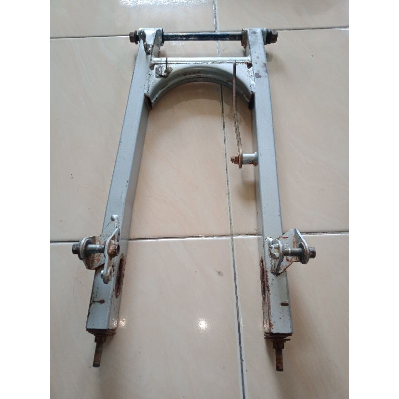 Jual SWING ARM Arem Yamaha Jupiter z BURHAN ori | Shopee Indonesia