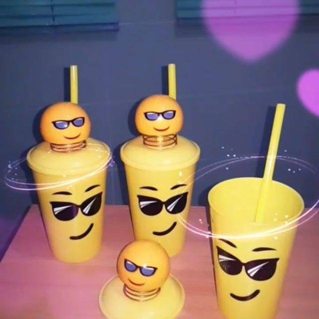 Jual Botol Minum Shaking Emoji Boss Emoticon Bottle Gelas Lucu Karakter ...