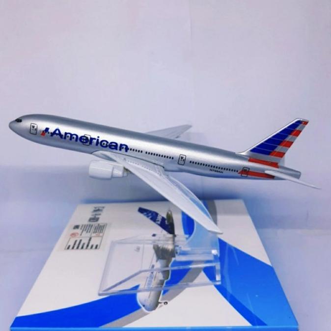 Jual Miniatur Diecast Pesawat Terbang Maskapai American Boeing 777-300Er | Shopee Indonesia
