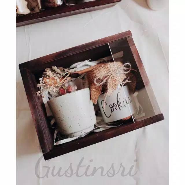 Jual GIFT BOX KAYU 20X20 KOTAK HANTARAN PERNIKAHAN KOTAK SESERAHAN ...
