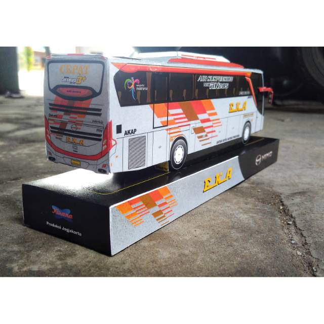 Jual MINIATUR BIS PAPERCRAFT BUS EKA SURABAYA JOGJAEKASURABAYA JOGJA ...