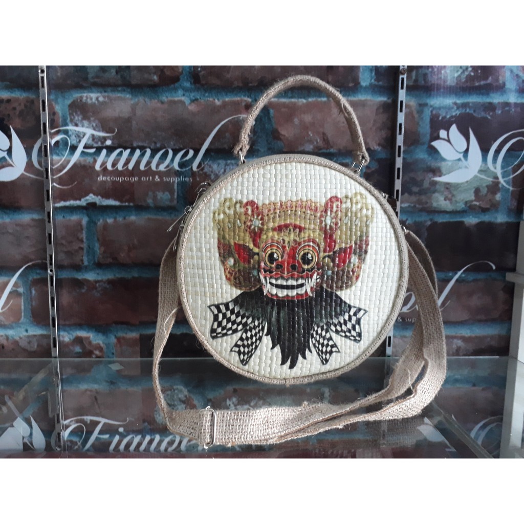 Jual tas bulat etnik/tas anyaman pandan/tas decoupage/tas selempang ...