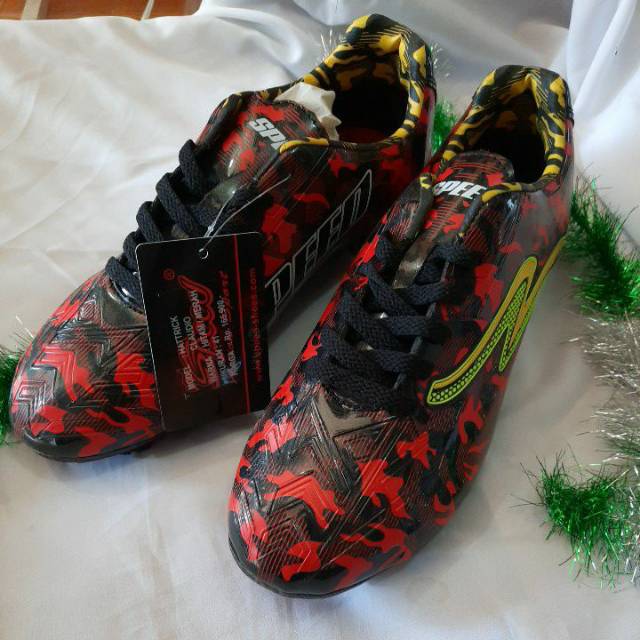 Jual Sepatu bola speed hitam/merah murah harga diskon( hbisin stok lama ...