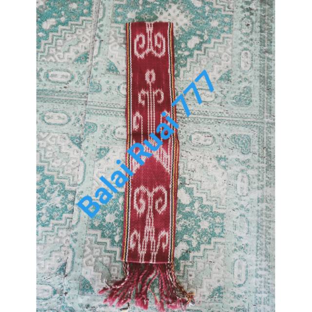 Jual Syal Tenun Ikat Dayak Asli warna Merah | Shopee Indonesia