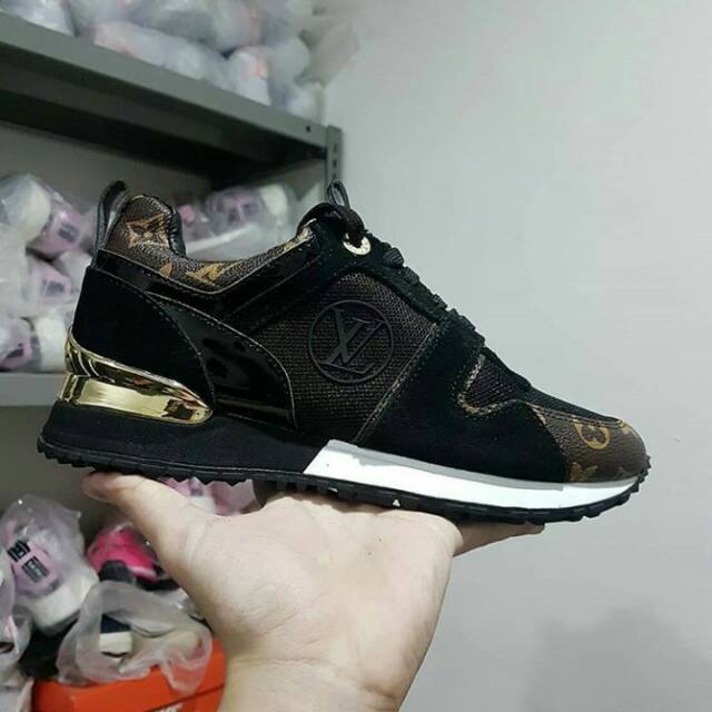 Jual Louis Vuitton Black Sneakers | Shopee Indonesia