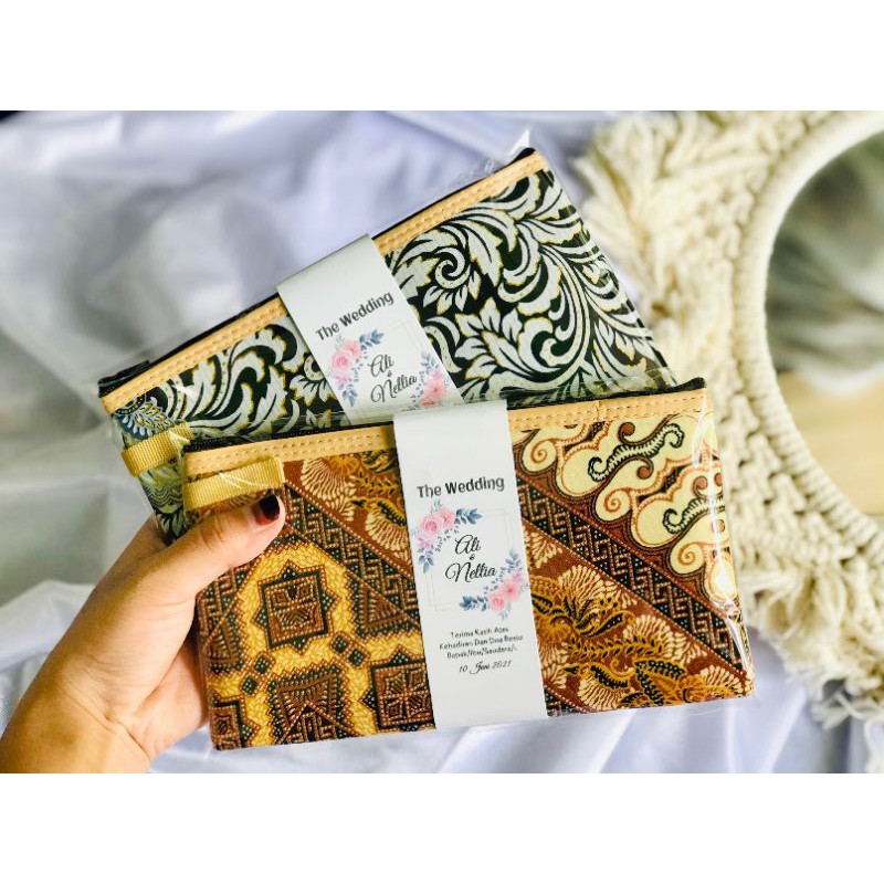 Jual souvenir pernikahan pouch batik 19x12cm dompet batik | Shopee Indonesia