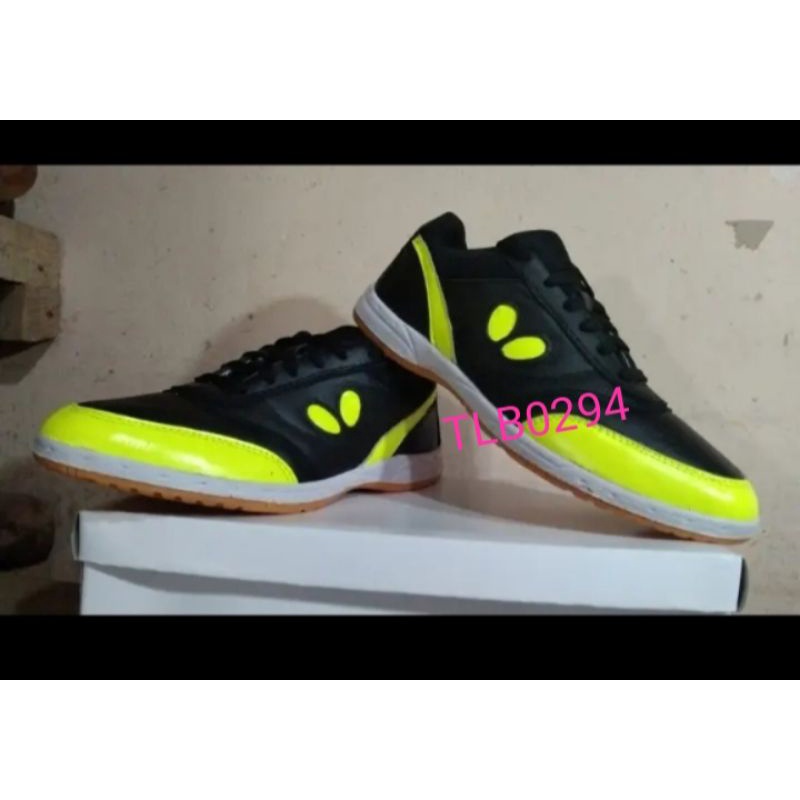 Jual sepatu pingpong tenis meja badminton terbaik terlengkap cod ...