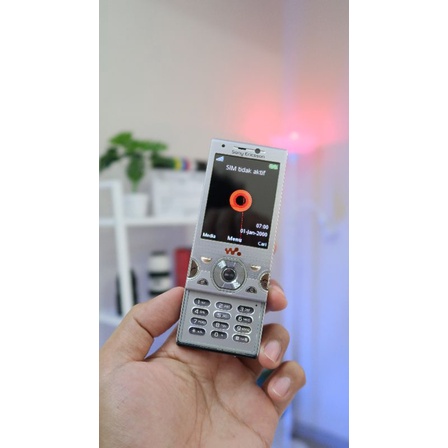 Jual Sony Ericsson W995 Silver Edition Aka Hikaru Rare Langka Kolektor Item | Shopee Indonesia