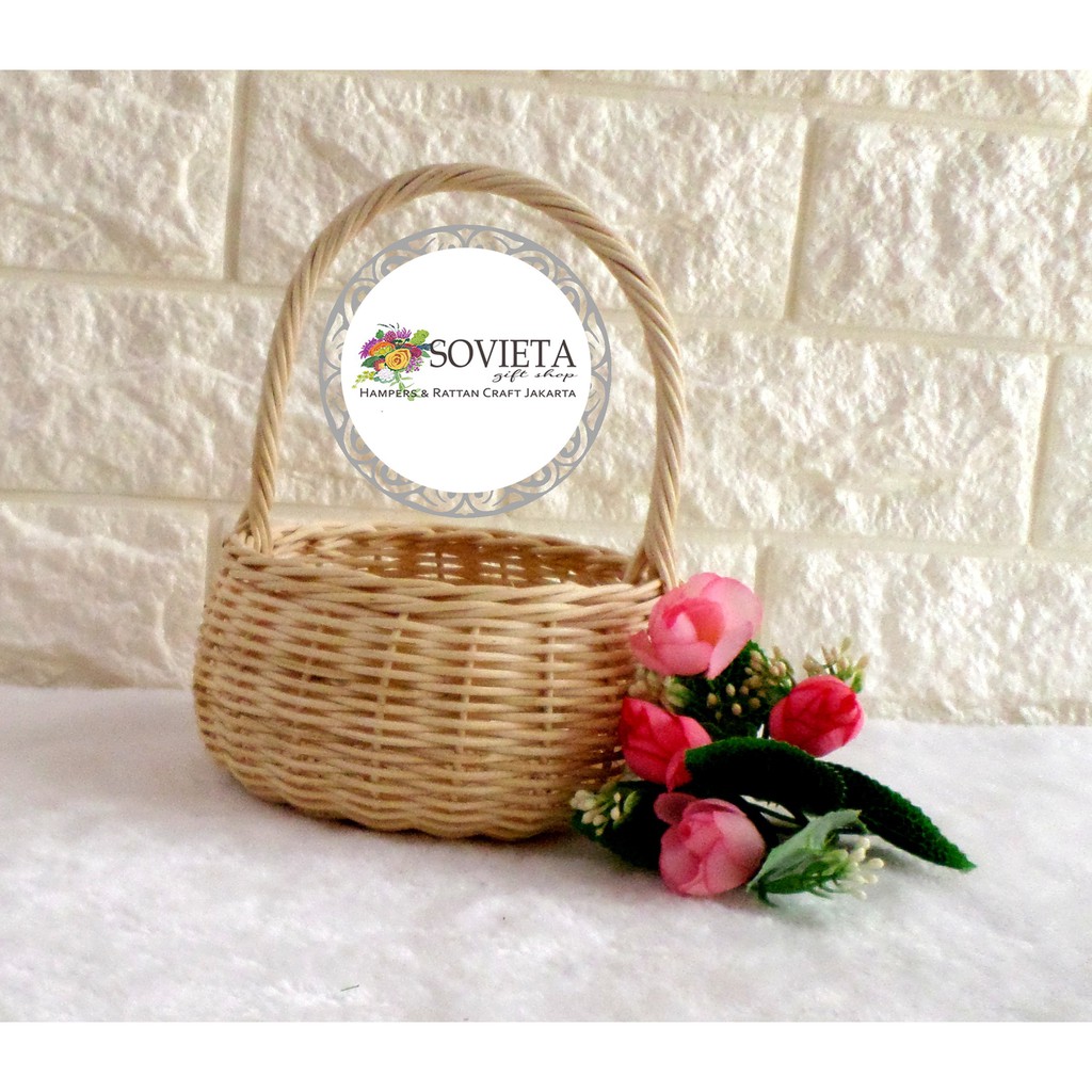 Jual Keranjang Rotan Handmade bulat tangkai / keranjang buah & bunga ...