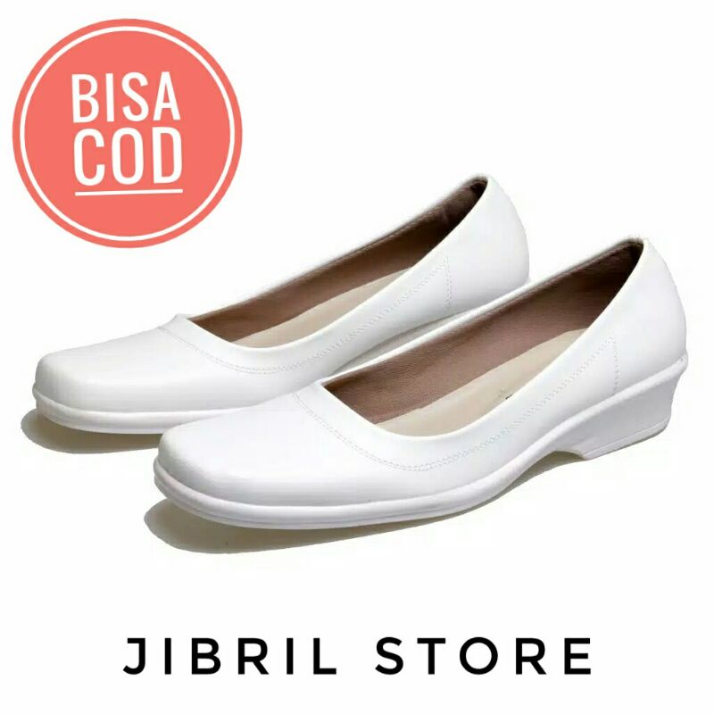 Jual SEPATU PANTOFEL WANITA FLAT PUTIH POLOS FORMAL KERJA BIDAN PERAWAT ...