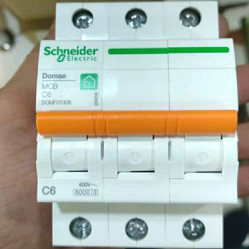 Jual MCB SCHNEIDER NEW DOMAE 3P 6A / 10A / 16A / 20A 6KA ORIGINAL | Shopee Indonesia