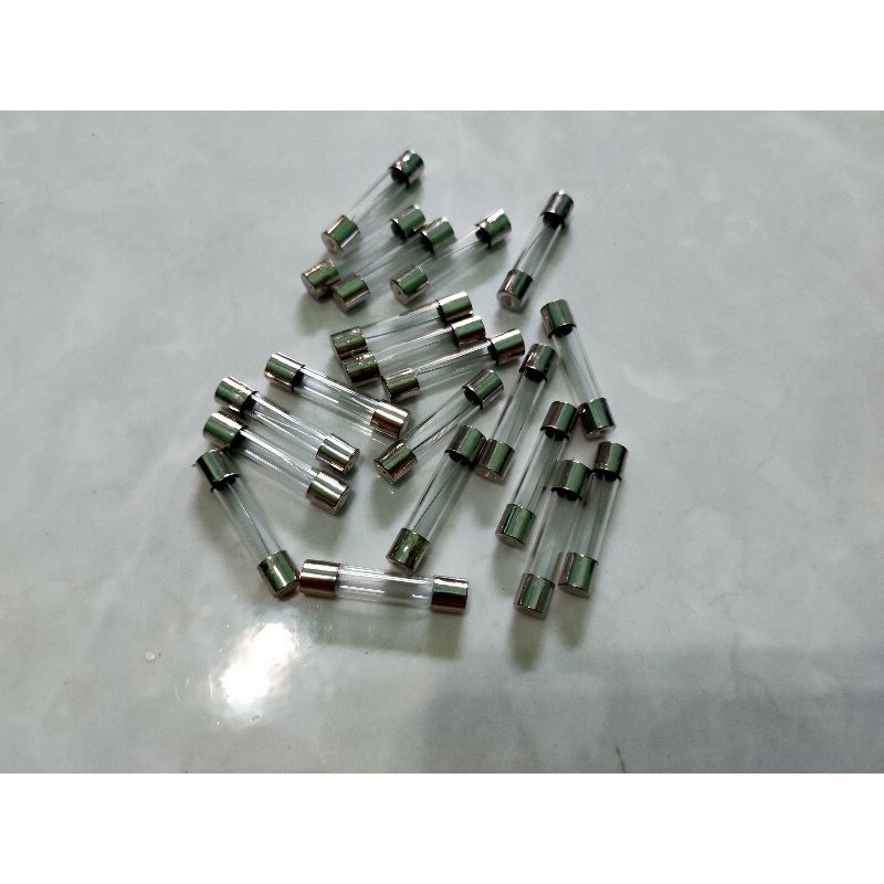 Jual fuse glass besar 10a "6x30mm" (harga/10pcs) | Shopee Indonesia