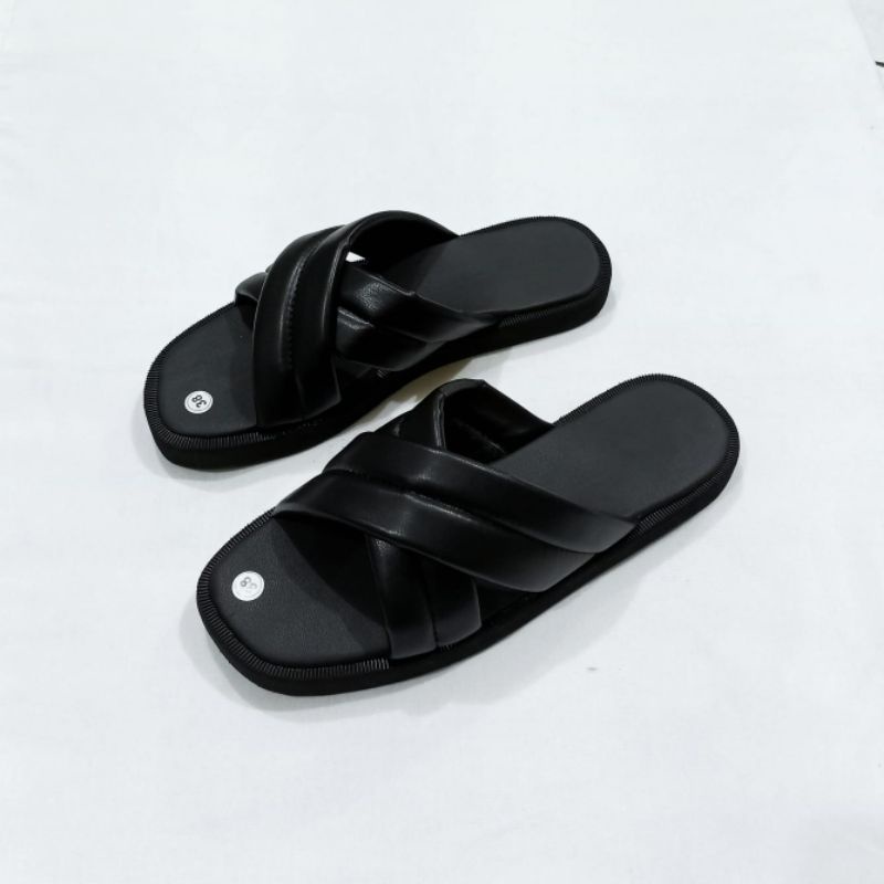 Jual RD sandal flat silang hitam#sandal terbaru#sandal wanita | Shopee ...