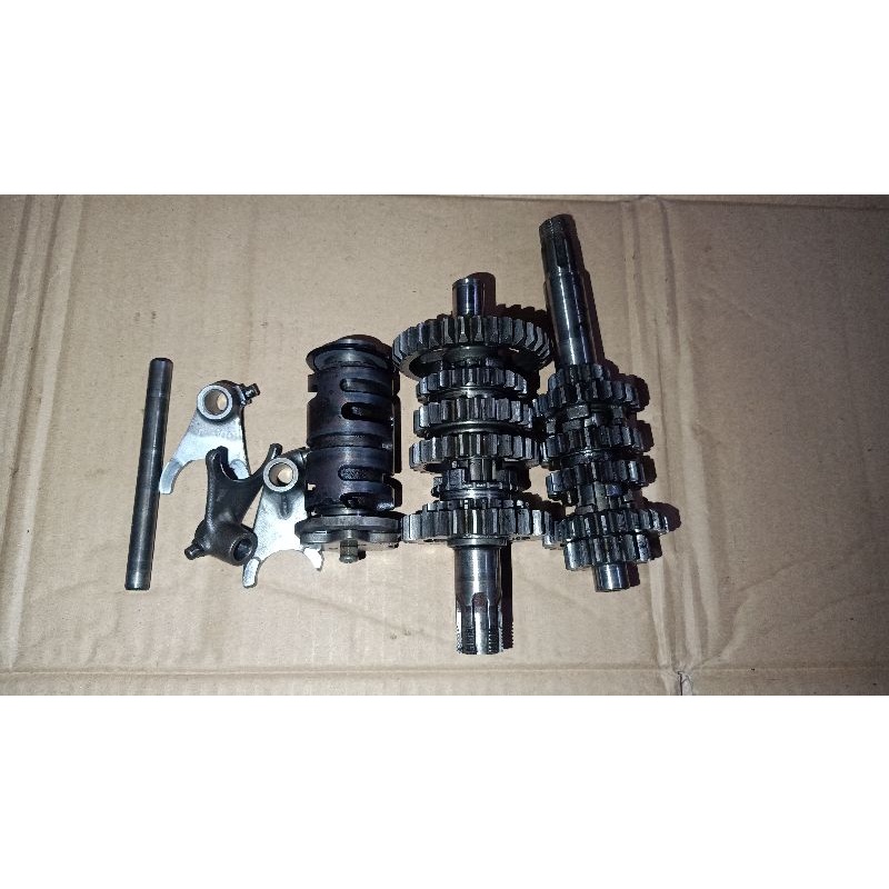 Jual gigi rasio gigi susun gearbox rasio gigi transmisi suzuki RG RGR ...