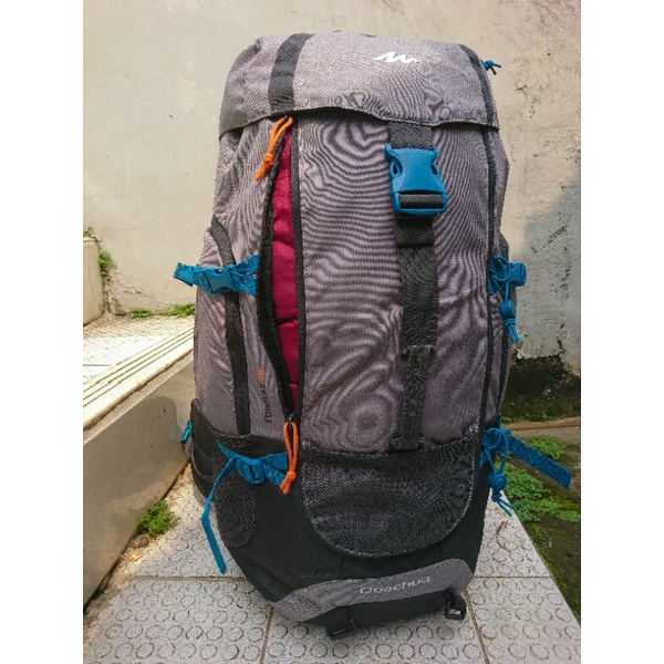Jual Carrier Quechua Forclaz 50 Liter tas gunung murah | Shopee Indonesia