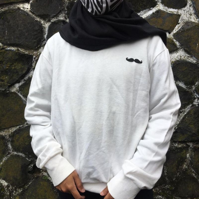 Jual SWEATER PUTIH POLOS | Shopee Indonesia