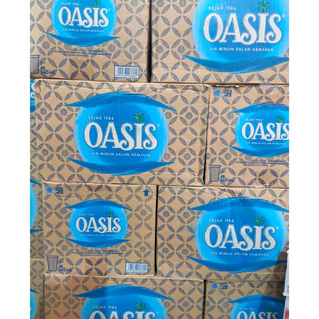 Jual Air mineral kemasan gelas merk oasis 1 karton isi 48 pcs | Shopee ...