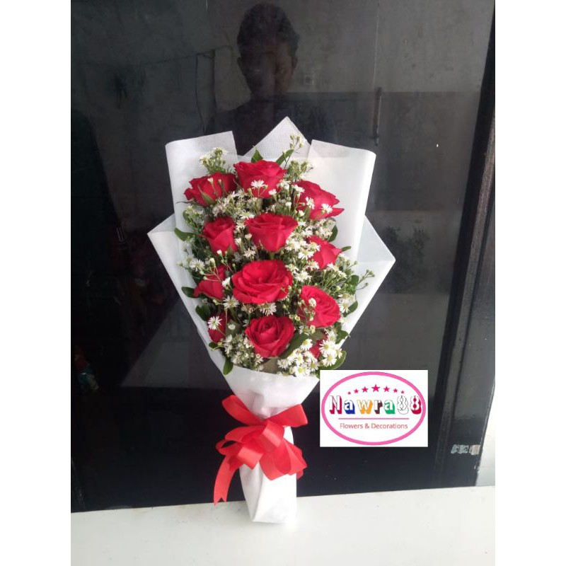 Jual Bucket Bunga Mawar | Hand Bucket | Bucket Bunga Wisuda | Shopee ...