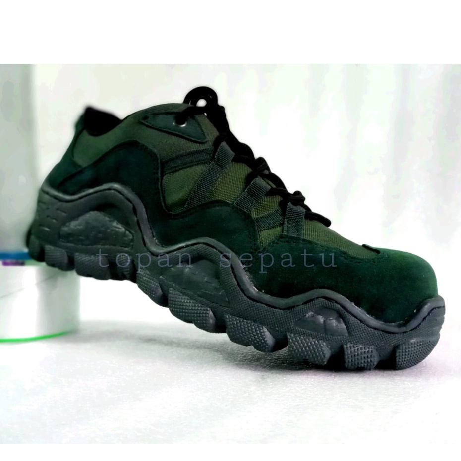 Jual sepatu cet magnum kerja lapangan naik gunung hiking outdoor ujung ...