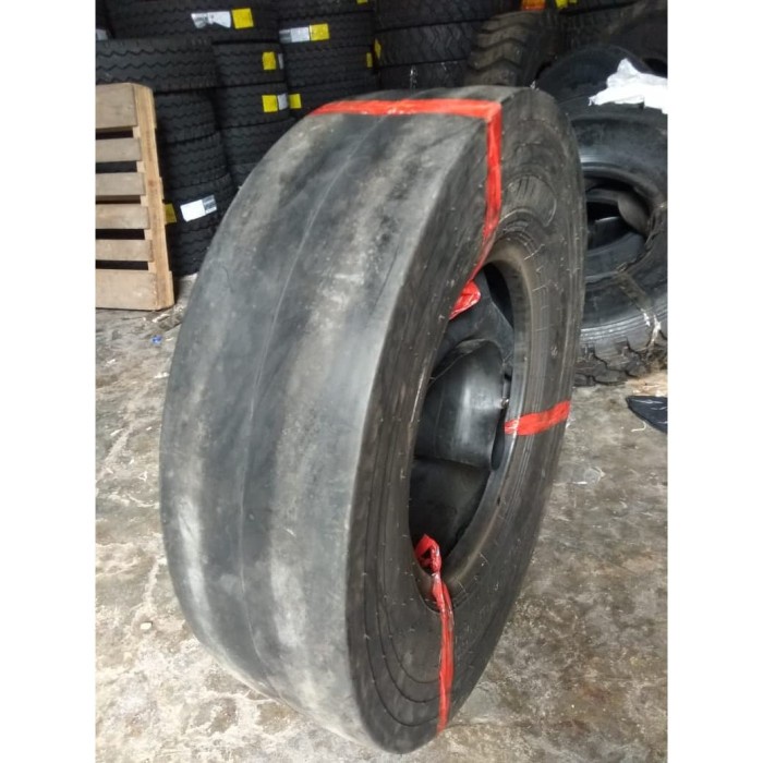 Jual Ban Asphalt Finisher 900-20/12PR (Kembang Slick/ Gundul/ Smooth ...