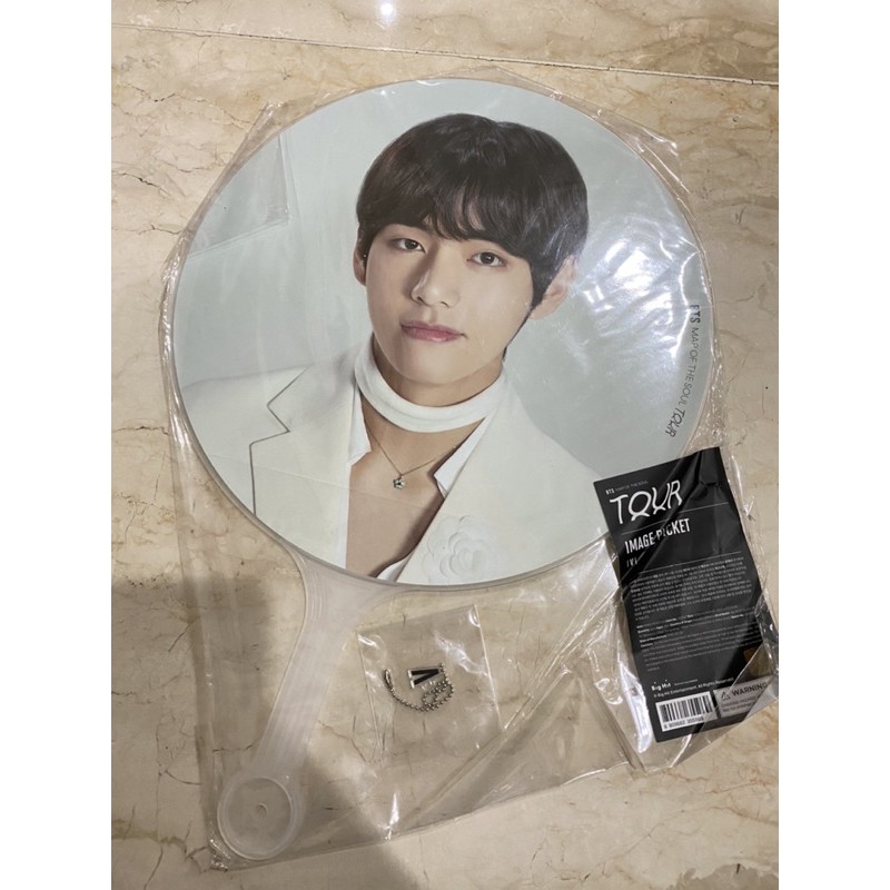 Jual [OFFICIAL] Image Picket Taehyung (V) Map of the Soul (MOTS) TOUR BTS / Kipas | Shopee Indonesia