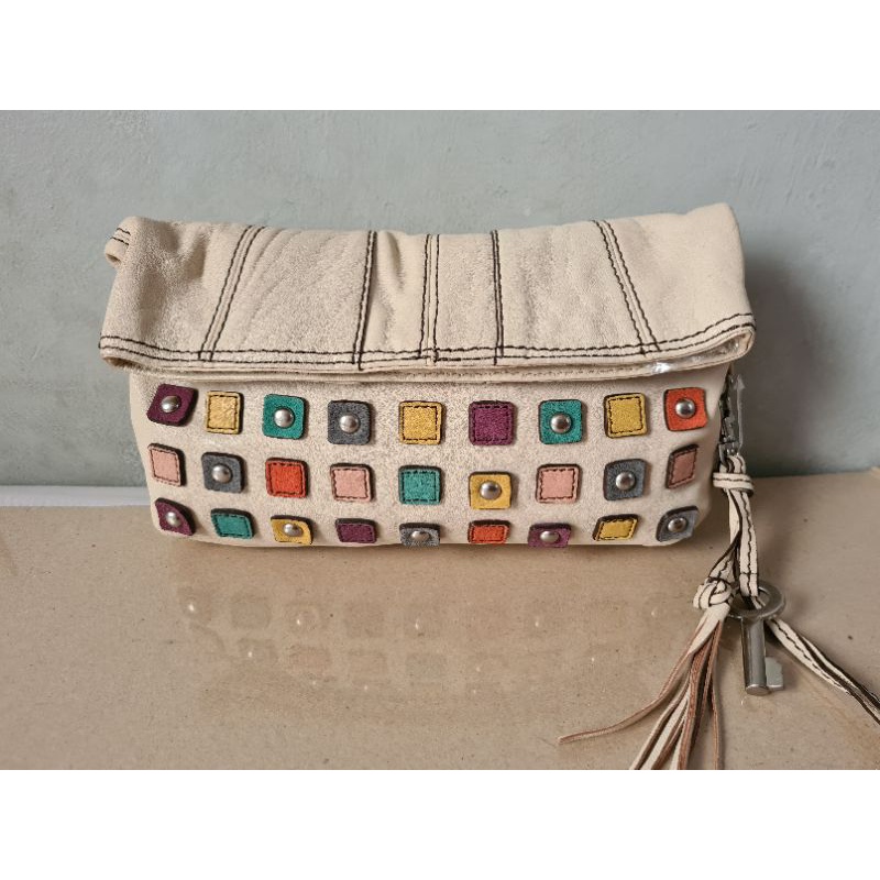 Jual Preloved Fossill Fifty Four Clutch Beige | Shopee Indonesia