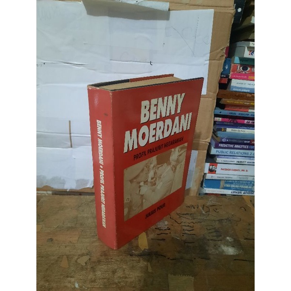 Jual BENNY MOERDANI Profil Prajurit Negarawan By Julius Pour | Shopee ...