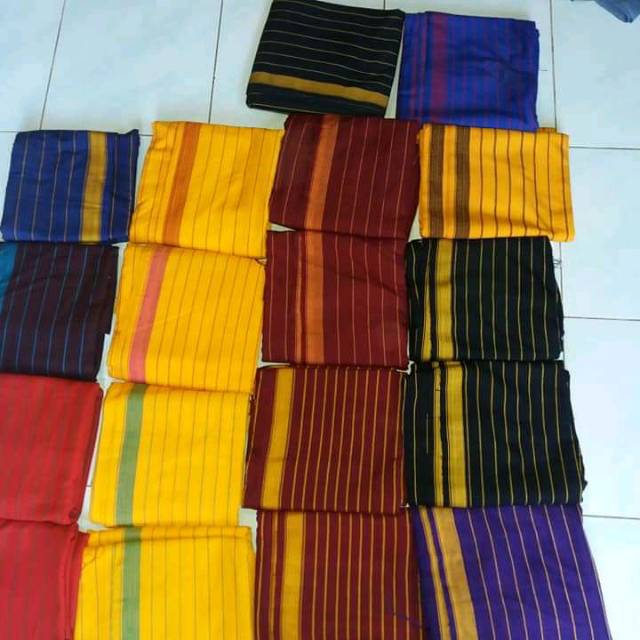 Jual Tembe Ngoli Bima Sarung Tenun Bima | Shopee Indonesia