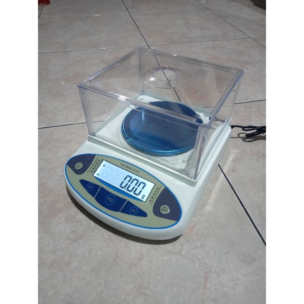 Jual Timbangan Digital Emas 2 kg ( 2000 gram) 0.01 Osuka | Shopee Indonesia