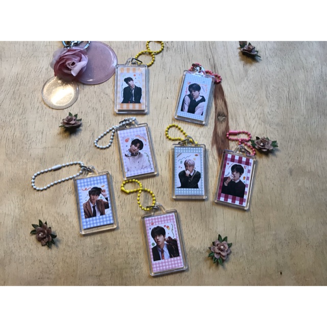 Jual Keychain BTS ( gantungan kunci bts ) | Shopee Indonesia