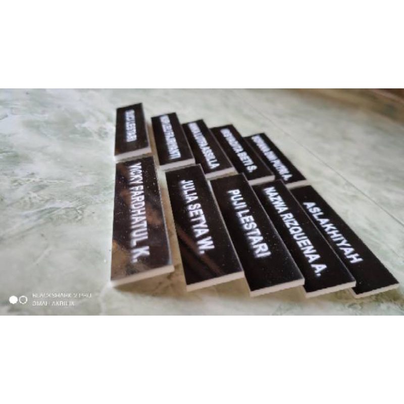 Jual PAPAN NAMA DADA NAME TAG GRAFIR | Shopee Indonesia