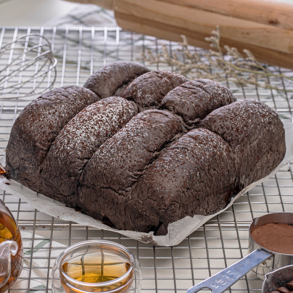 Jual Japanese Milk Bread Black Cocoa / Milk Bun / Roti Sobek | Shopee ...