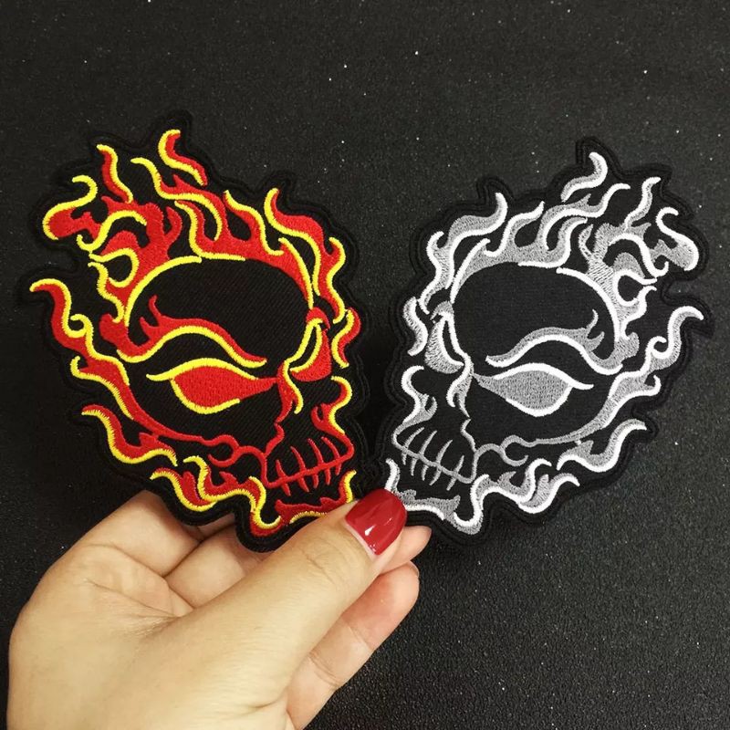 Jual patch emblem/logo bordir gambar tengkorak api | Shopee Indonesia