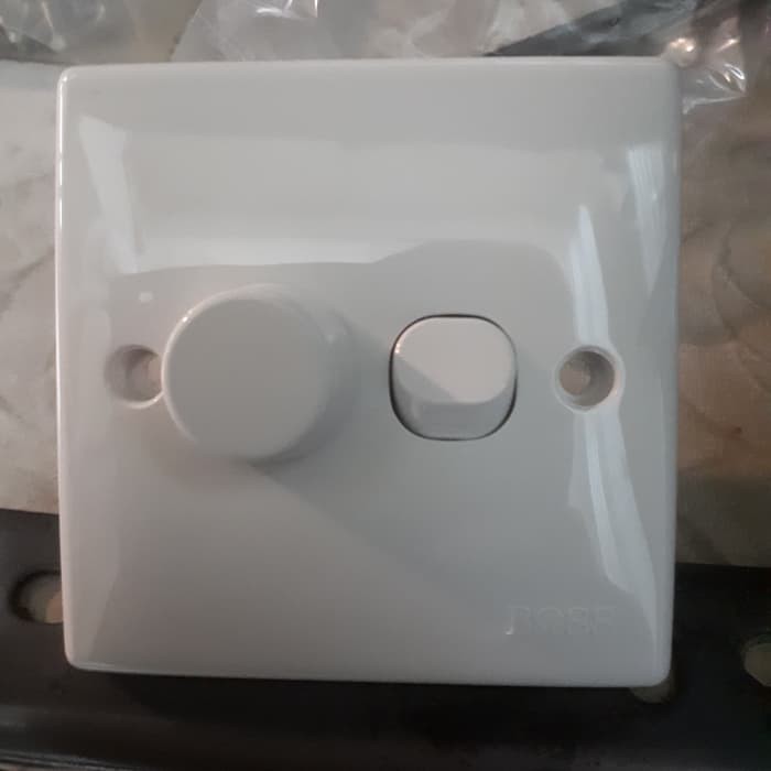 Jual Saklar Dimmer Boss 500 watt . Tipe B32V500 | Shopee Indonesia