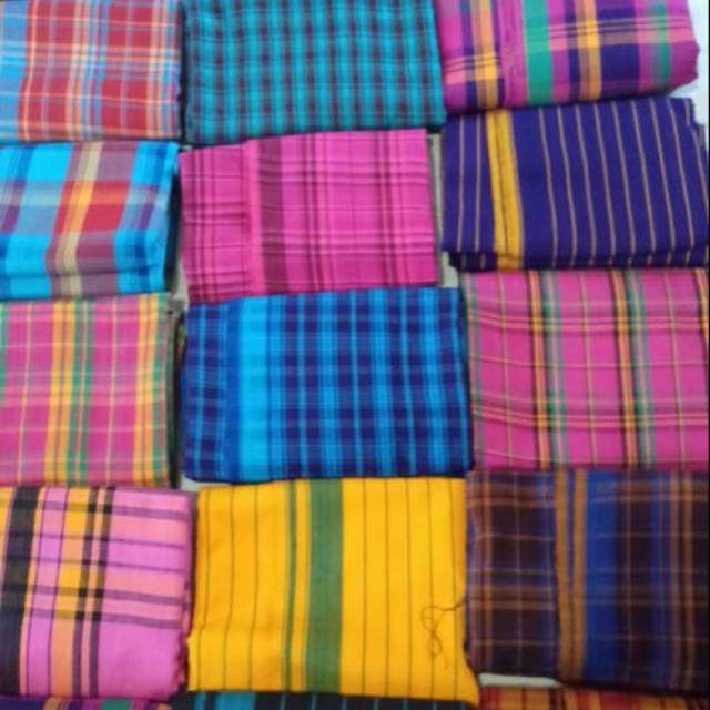 Jual Sarung tenun (nggoli) asli Bima | Shopee Indonesia