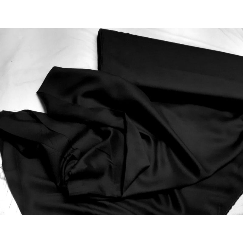 Jual bahan kain rayon polos warna hitam pekat ex garment branded grade ...