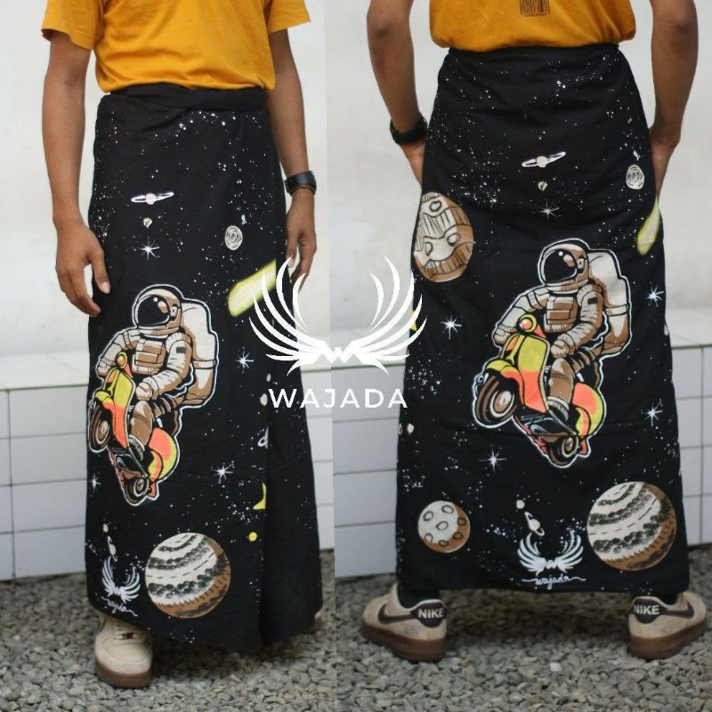 Jual SARUNG SOBAT GURUN LUKIS MOTIF ASTRONOT ANTARIKSA ANGKASA VESPA ...