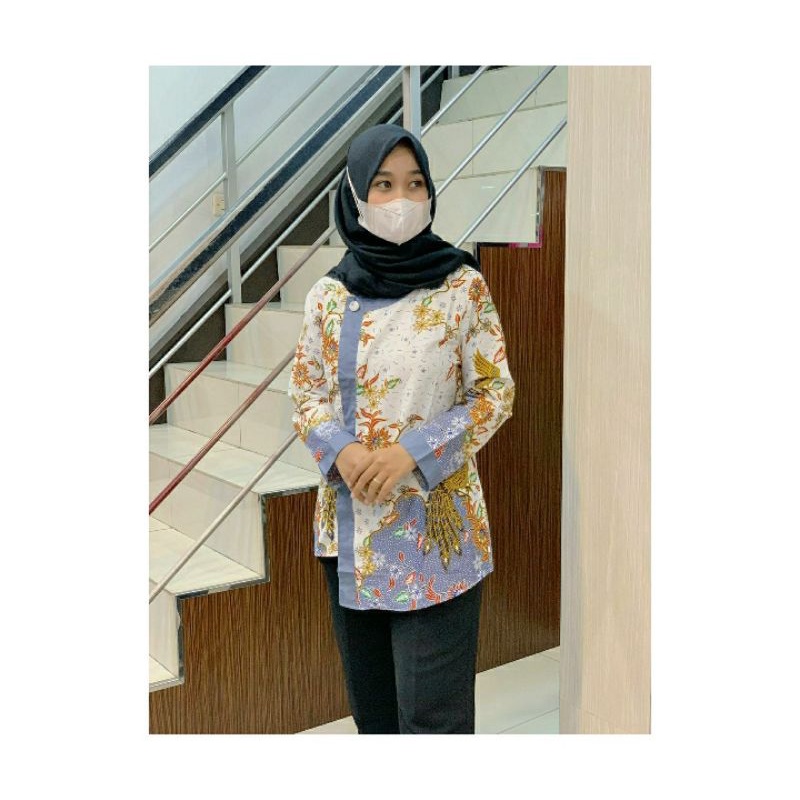 Jual Pangestu Batik Blus Devani Motif Truntum Phoenix | Shopee Indonesia