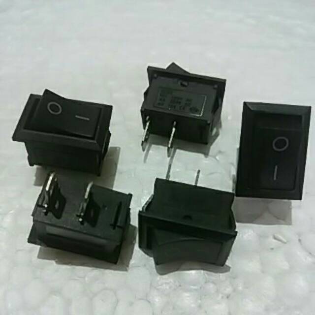 Jual SAKLAR ROCKER KECIL 2 PIN TANPA LAMPU | Shopee Indonesia