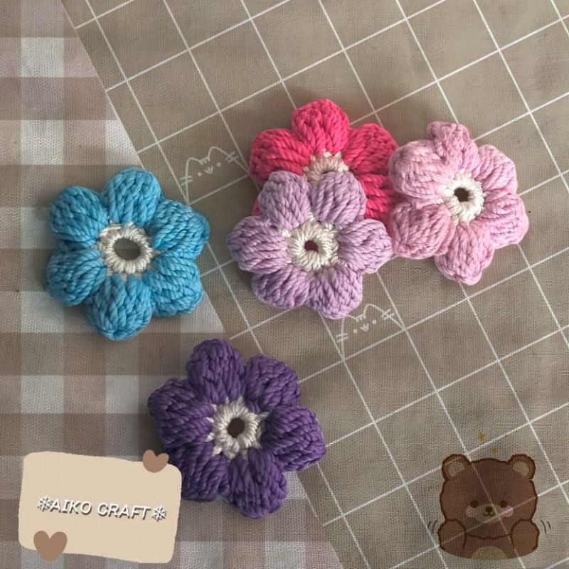 Jual Aplikasi Bunga Puff Rajut/ Bunga Gembul Rajut Tempel | Shopee ...