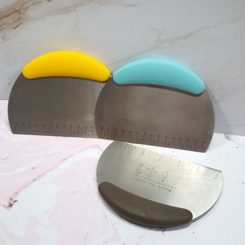 Jual stainless oval dough cutter / alat potong adonan kue roti | Shopee ...