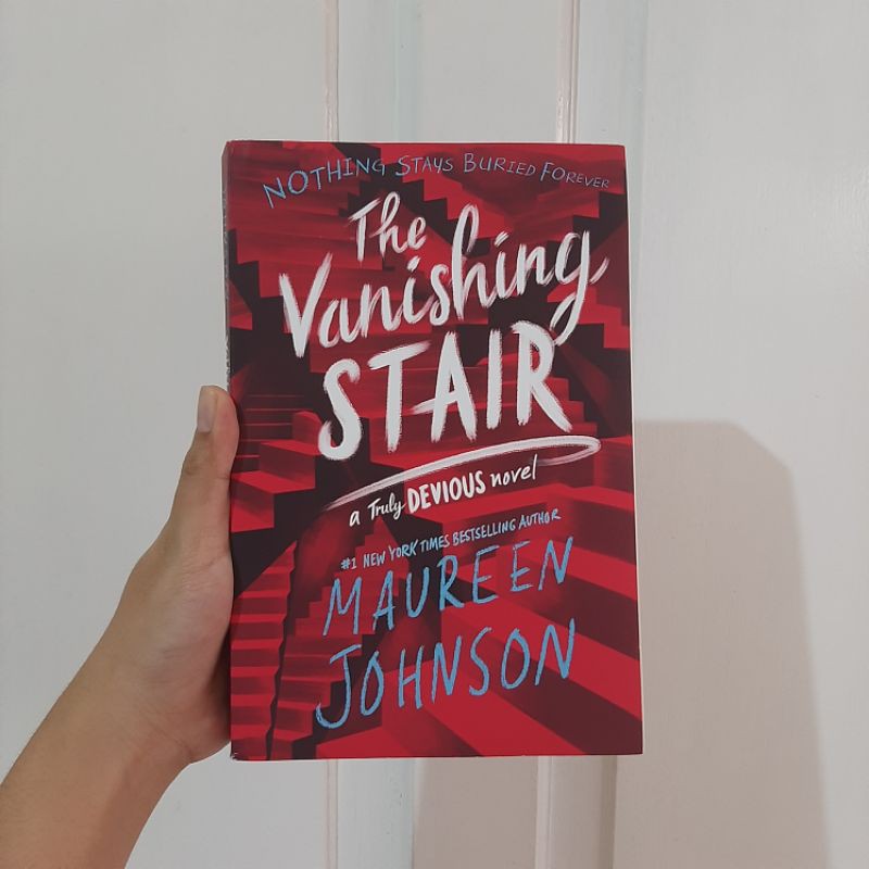 Jual The Vanishing Stair - Maureen Johnson (Buku Import Ori Preloved ...