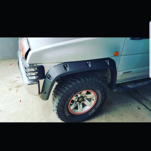 Jual Over fender mobil Nissan terrano model monster 1 set | Shopee ...