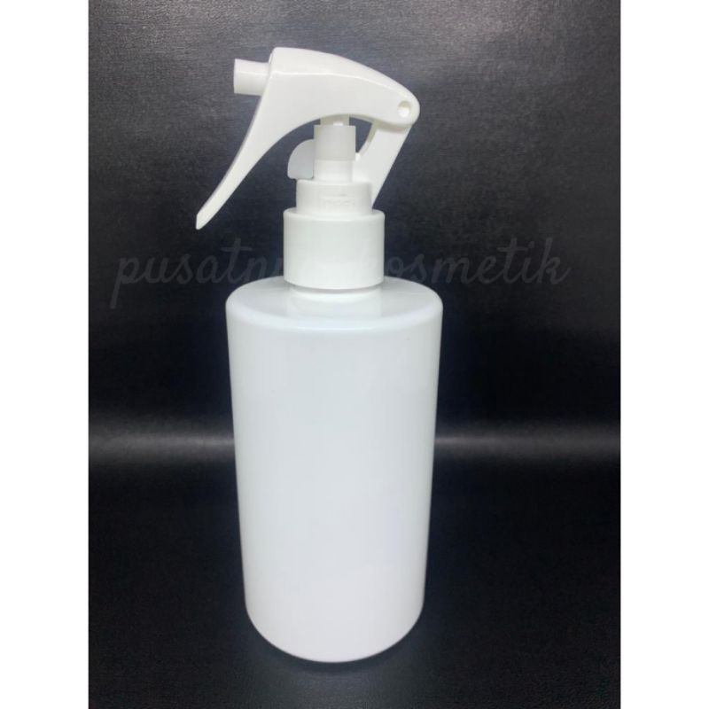 Jual Botol Spray Trigger 250ml bening dan putih susu Botol PET Tutup Spray Trigger | Shopee ...