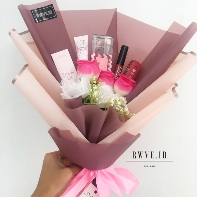 Jual Bouquet makeup emina / makeup bucket | Shopee Indonesia