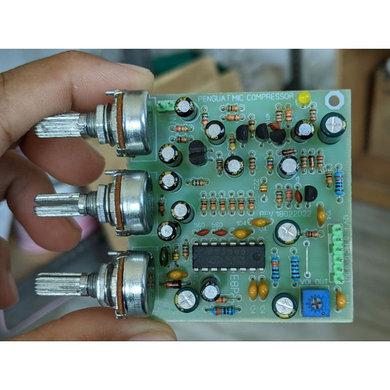 Jual Penguat mic compressor plus echo | Shopee Indonesia