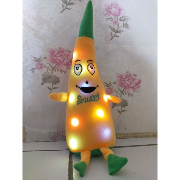Jual sepasang boneka banana dan worter nyala / boneka pisang dan wortel ...