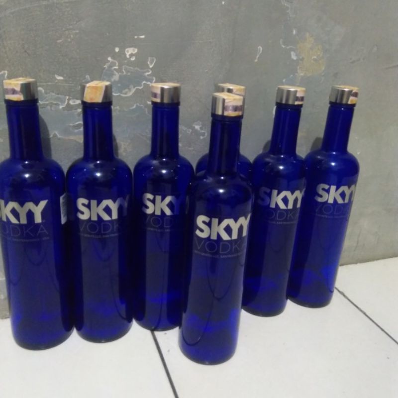 Jual Botol koleksi Botol biru Botol hiasan dinding Botol unik | Shopee ...