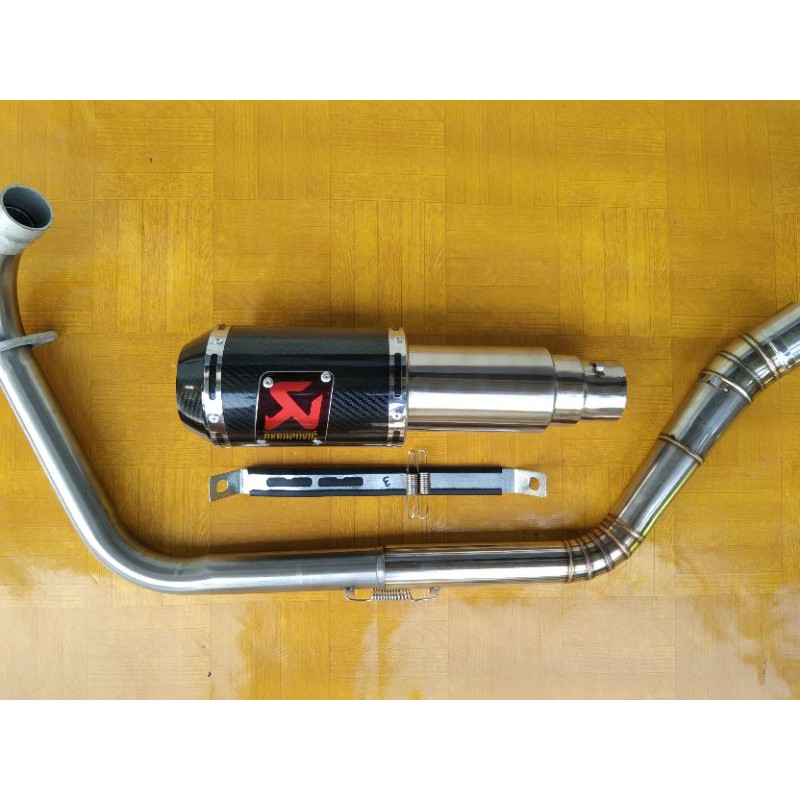 Jual Akrapovic carbon pakaian motor CB150R Vixion CBR Byson,fu,Sonic ...